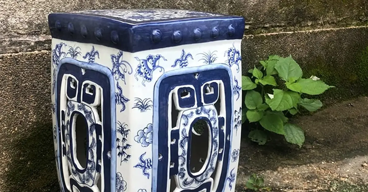 Square Garden Stool Buyers Guide | How to Avoid Overspending